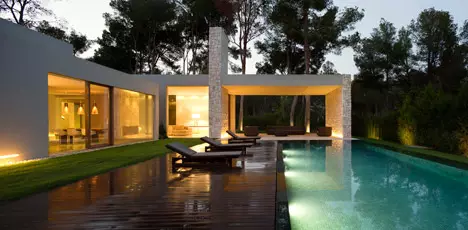 Casa El Bosque מאת Ramon Esteve Estudio