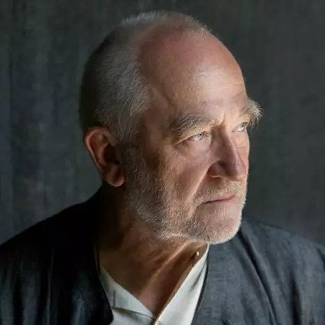 “Men höwesli binagär ... Pul üçin işlemeýärin” - Piter Zumthor