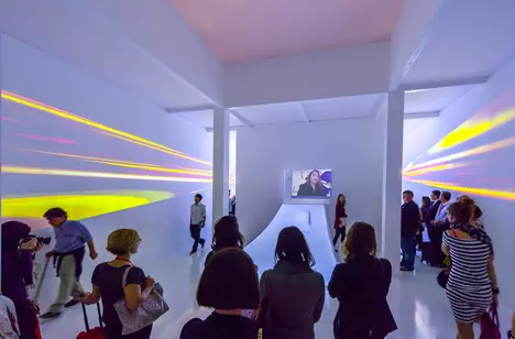 Expoziția din Milano invită vizitatorii să exploreze casele lui Ban, Hadid și Libeskind