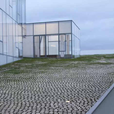 Cite de l'Ocean et du Surf nga Steven Holl