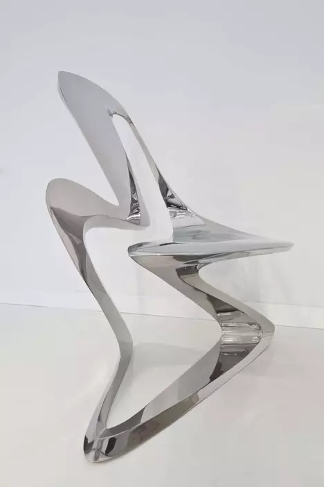 Z-Chair od Zahe Hadid za Sawaya & Moroni