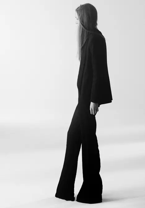 Teori Theyskens Musim Semi Musim Panas 2011 Foto oleh Olivier Theyskens 2010