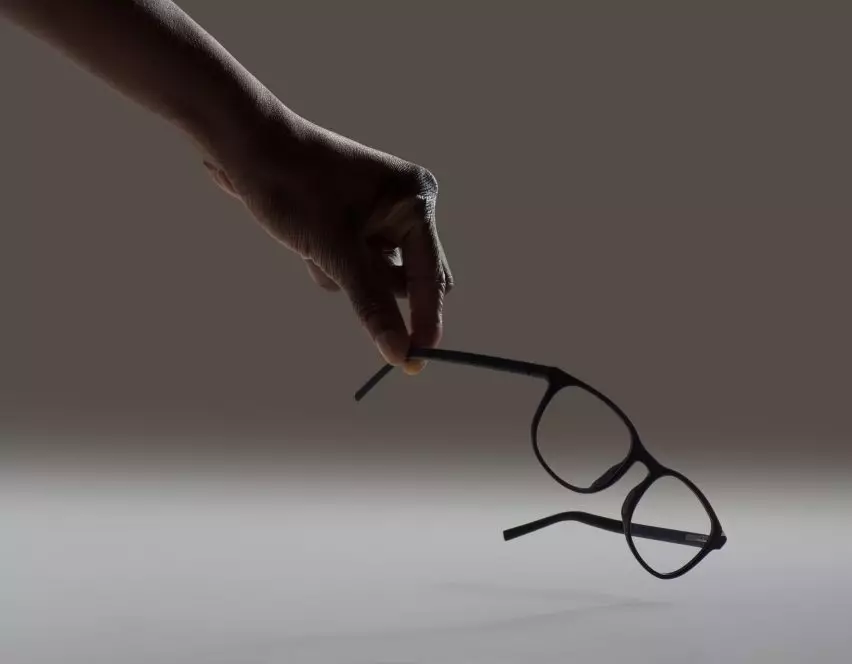 Ang Layer naglunsad og koleksyon sa eyewear 3d-printed sa imong eksaktong mga sukod