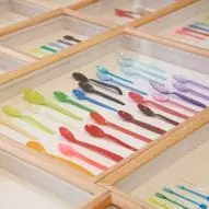 倫敦設計雙年展上的塑料勺子