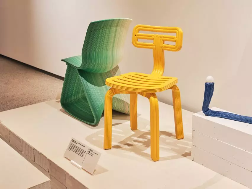 Dirk van der Kooij's Chubby Chair ntawm Lub Tsev khaws puav pheej Tsim