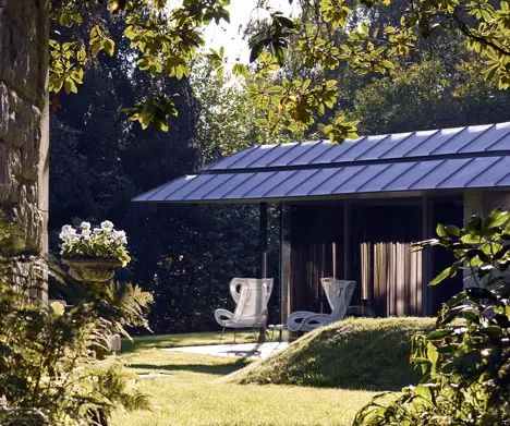 Capel Manor House Guest Pavilion eftir Ewan Cameron Architects