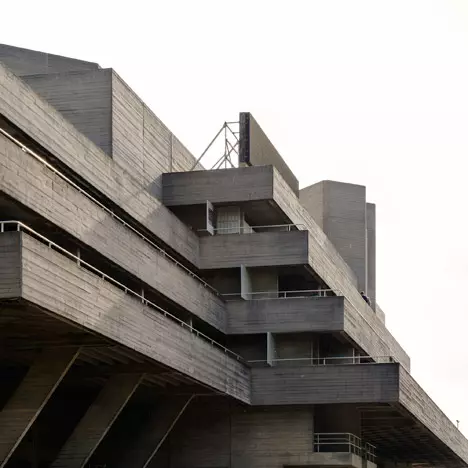 National Theatre naDenys Lasdun