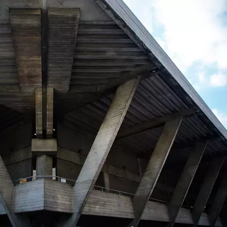 National Theatre naDenys Lasdun