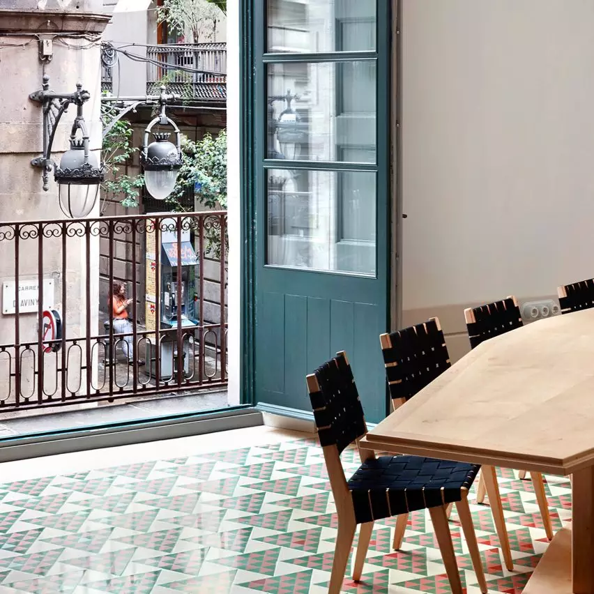 tiled-apartment-interiors-pinterest-dezeen-roundup-02