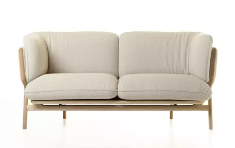 Stanley Sofa by Luca Nichetto 앞