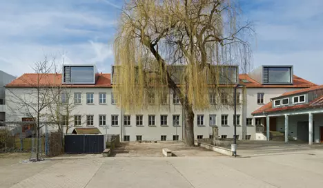 Schule em Winterbach por Archifaktur