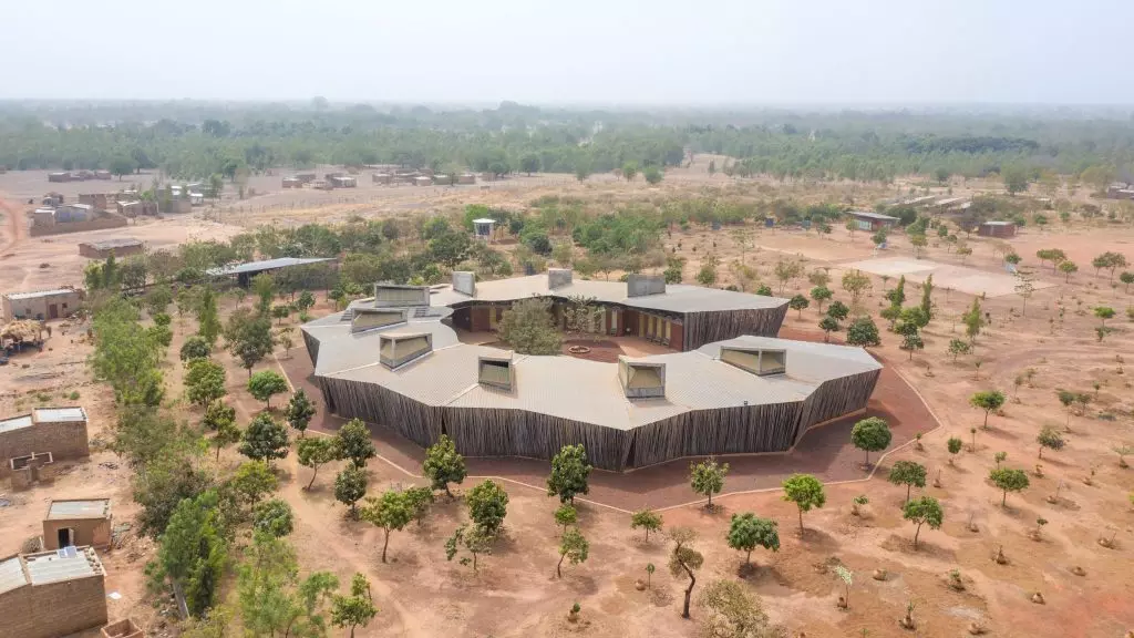 Ti projekter af Pritzker Architecture Prize-vinder Diébédo Francis Kéré