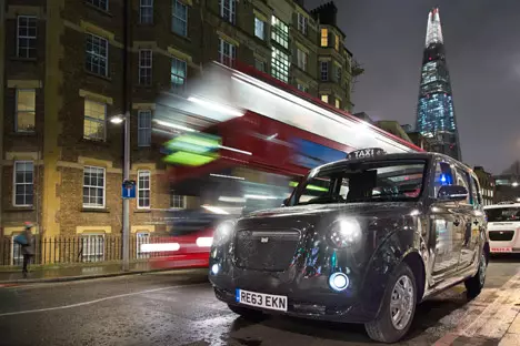 _Metrocab-by-Frazer-Nash-Research-iyo-Ecotive_dezeen_468_6