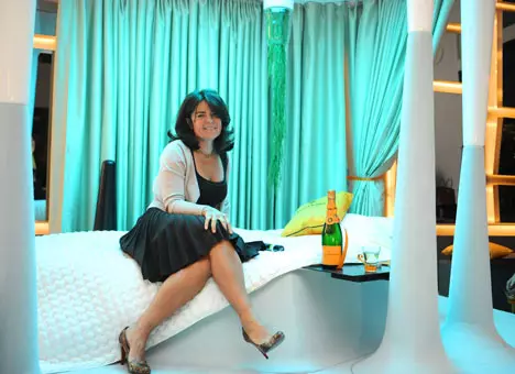 Once Upon a Dream: London Tastemakers in Bed with Veuve Clicquot 96781_2