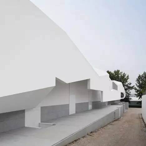 Ile ni Oporto nipasẹ Alvaro Siza