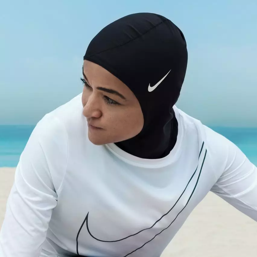 Nike Pro Hijab